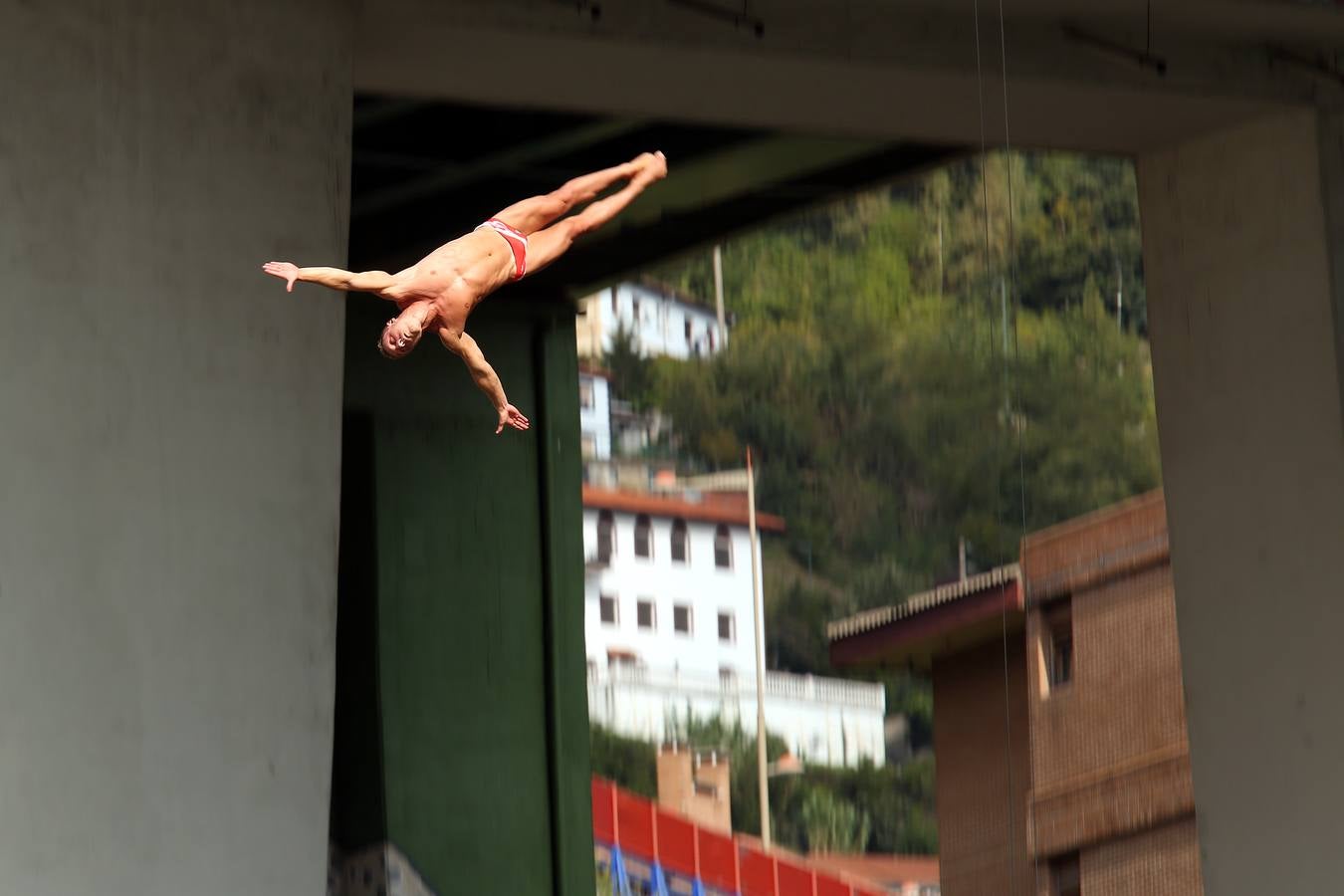 Lobue se corona en un Bilbao entregado | El Correo