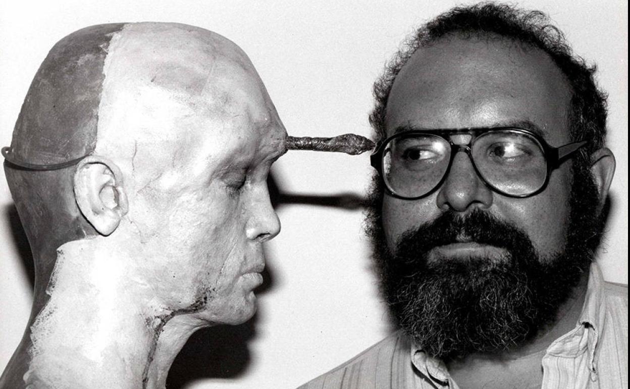 Muere Stuart Gordon, director del clásico del gore 'Re-Animator' | El ...