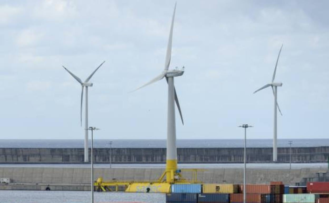 Fracasa el primer intento de anclar el molino eólico flotante frente a ...