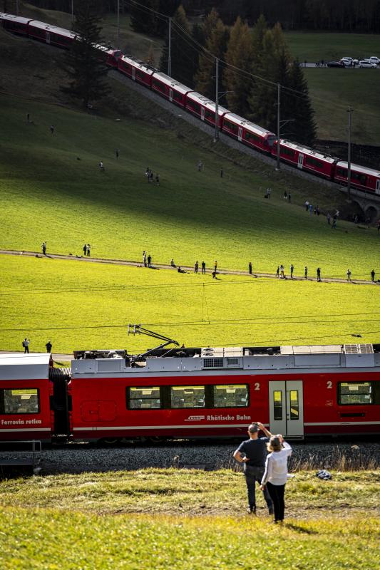 Fotos: El tren más largo del mundo recorre los Alpes Suizos | El Correo