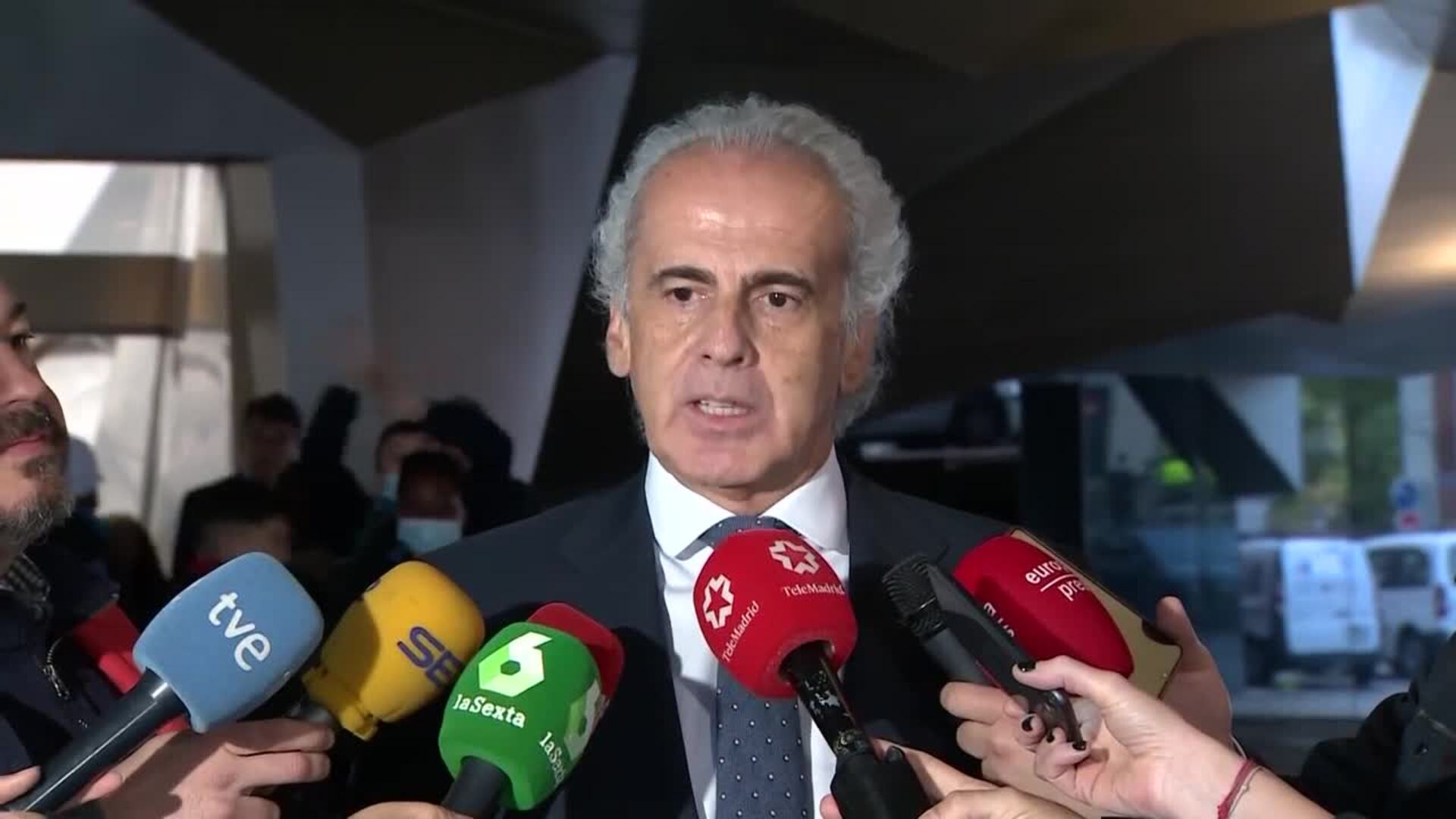 Escudero recalca el "avance" del acuerdo con los médicos | El Correo