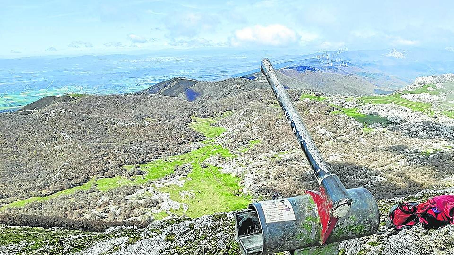 Aizkorri: una subida para disfrutar por las alturas de Euskadi | El Correo