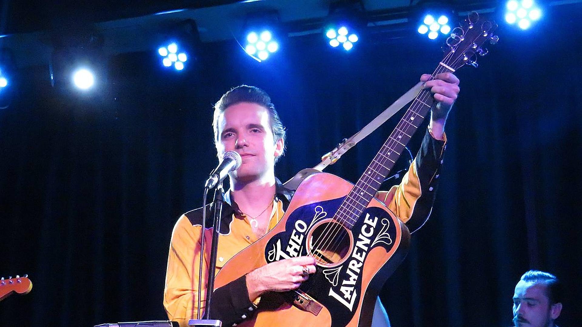 ¿Y si lo de Theo Lawrence es inteligencia artificial? | El Correo