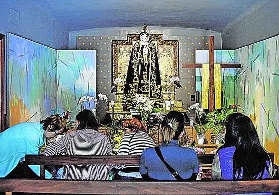 La Virgen de Unbe no se queda sola | El Correo