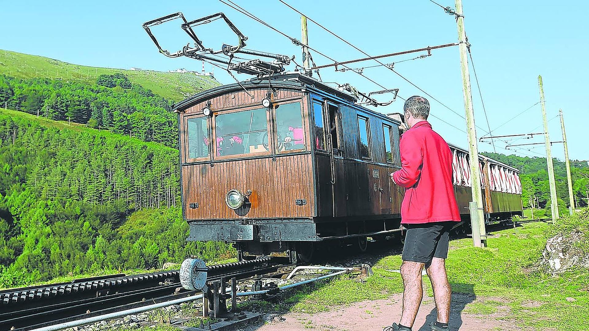 El tren de Larrun arranca de nuevo | El Correo