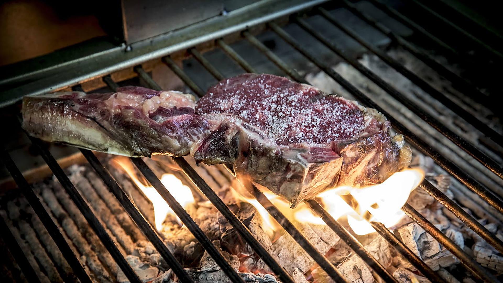 Asador Etxebarri: ¿Cómo reservar, cuánto cuesta y qué se come en el ...