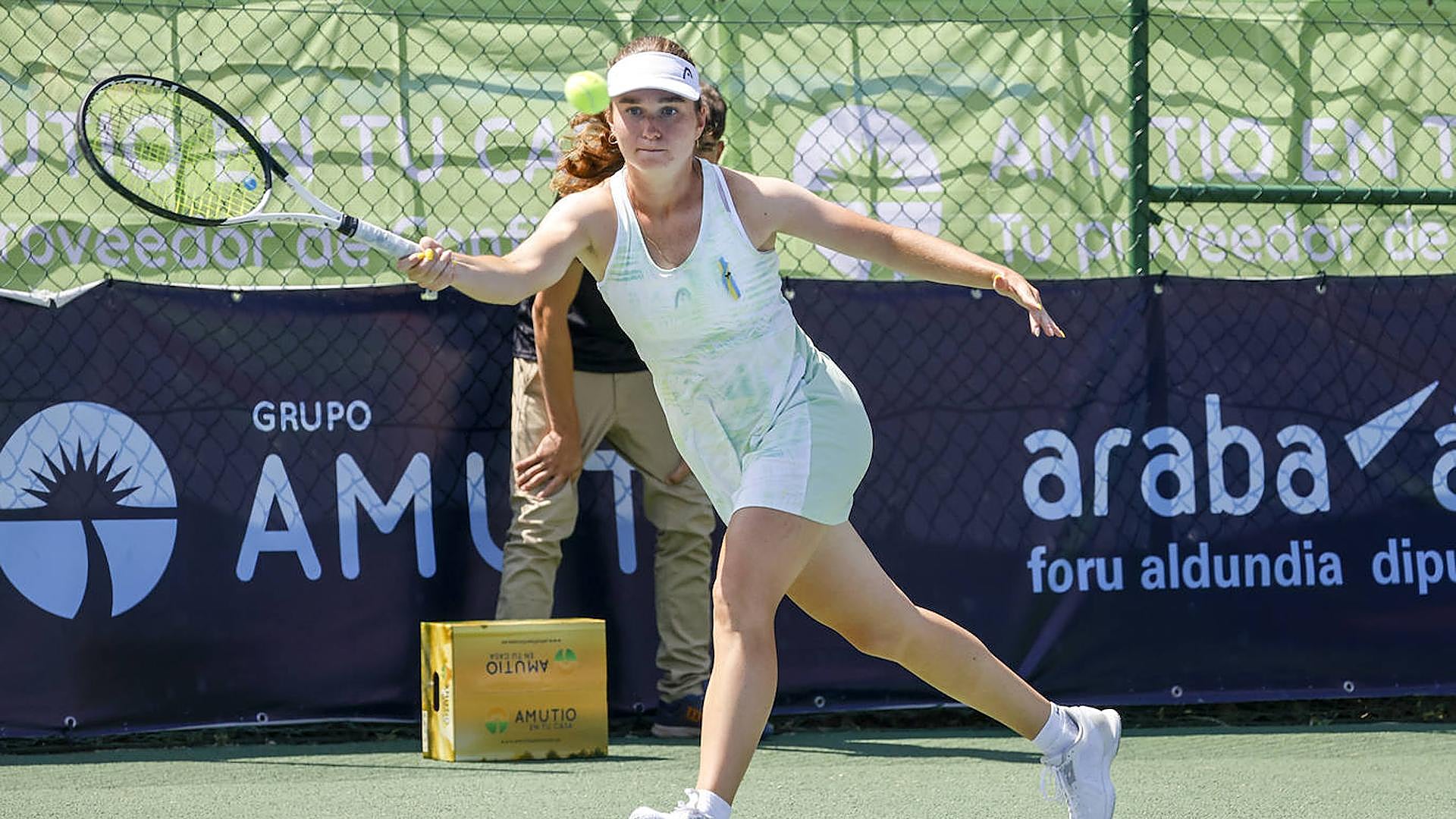 Tenis: Daria Snigur se corona en el ITF de Vitoria tras una gran ...