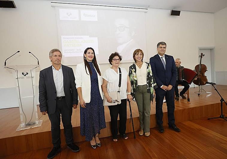 La Cátedra Gabriel Aresti quiere acercar a los jóvenes la figura del ...