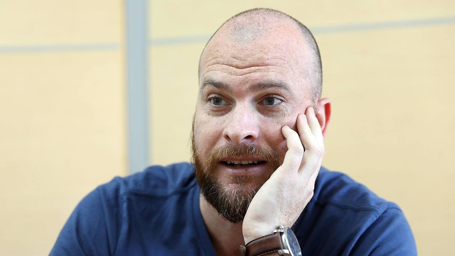 Premios Euskadi de Literatura: Alejandro Morellón: «Lo peor que podemos ...