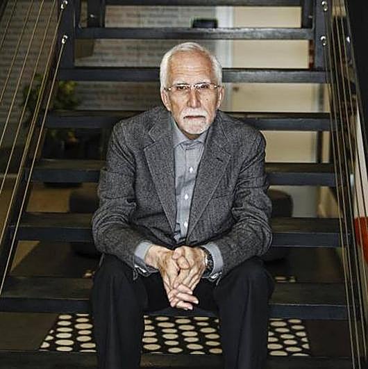 Un cinéfilo empedernido que homenajea las salas en su último libro | El ...