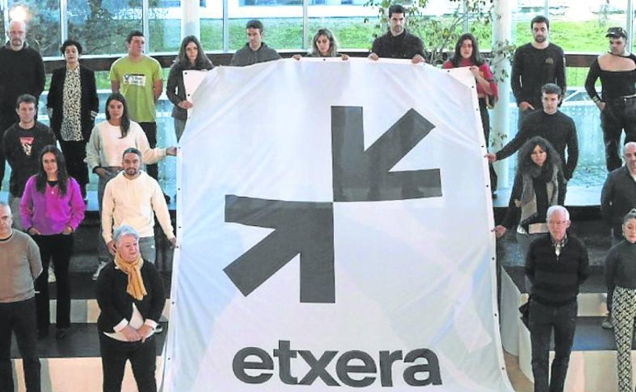 Familias de presos de ETA piden que no se bloqueen los terceros grados ...