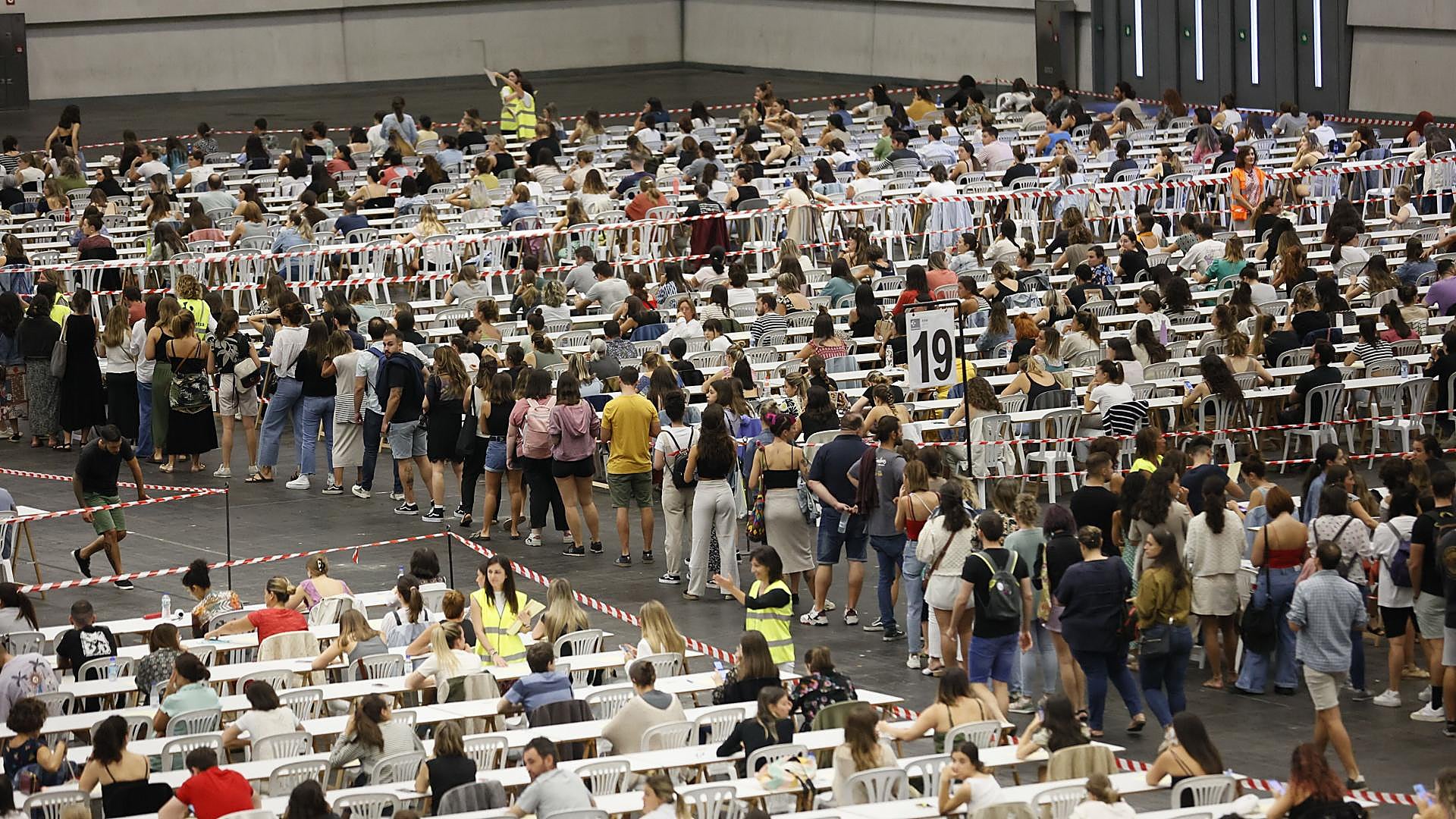 El Gobierno vasco aprueba una OPE de casi 4.000 plazas, la mitad para ...