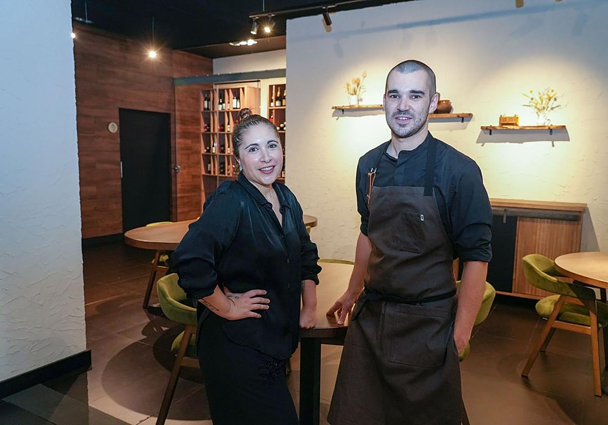 Un sol ilumina el restaurante vitoriano Karmine en una gran noche para ...