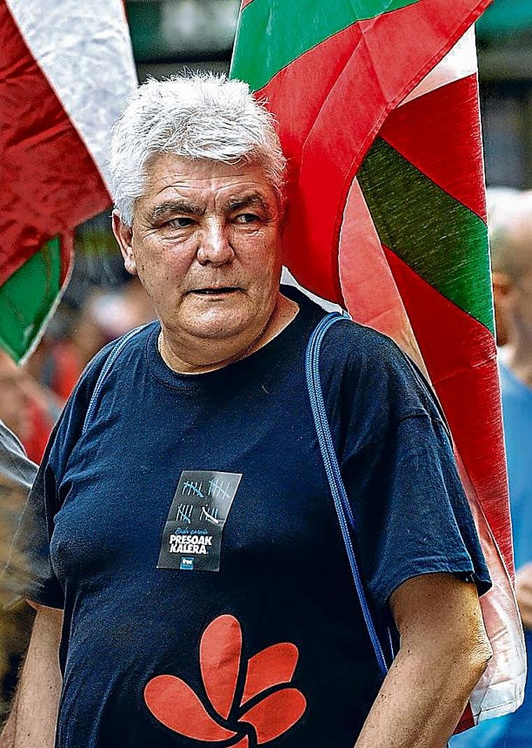 'Txapote' y un centenar de expresos de ETA cargan contra 'Kubati' por ...