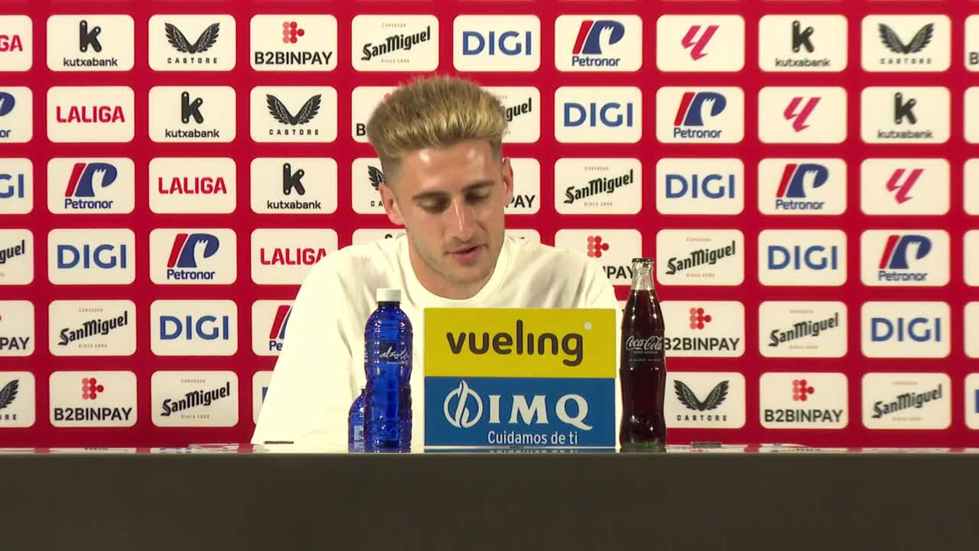 Robert Navarro, nuevo fichaje del Athletic: "Ojalá jugar junto a Nico ...