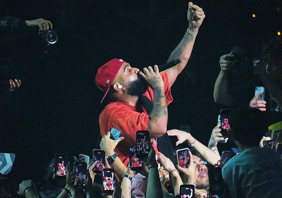 Eladio Carrión sin músicos en Miribilla | El Correo