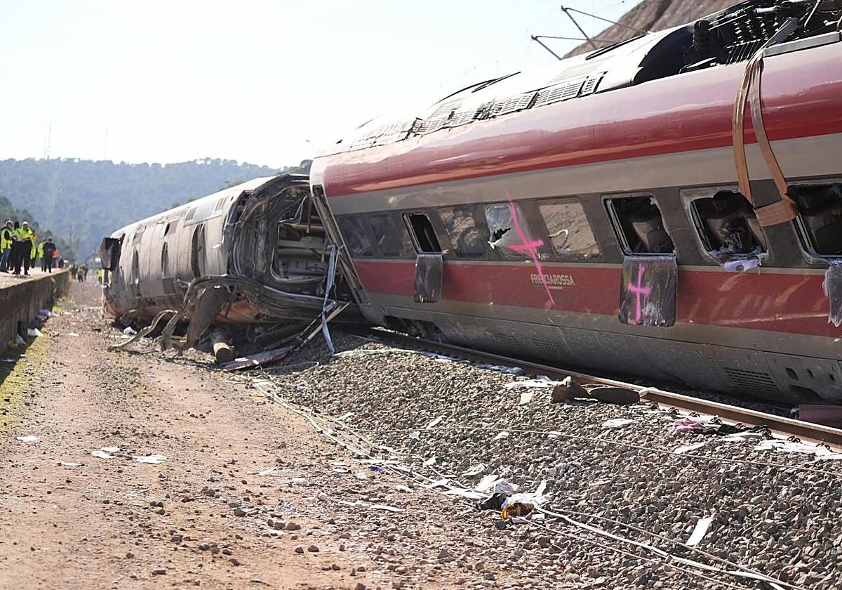 La conversación íntegra entre el maquinista del tren Iryo y Adif tras ...