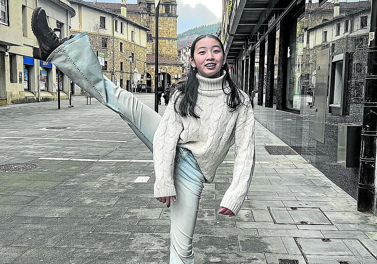 Yisha Wang Xu, la niña de origen chino que triunfa en el campeonato de ...