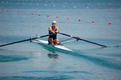 La Federación Española impide a una mujer remar en una competición ...