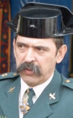 El coronel Castro de la Guardia Civil asciende y deja la comandancia de ...