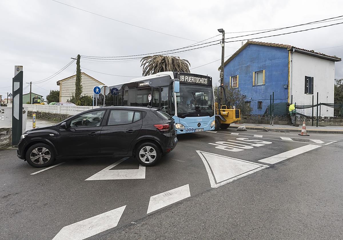 Polémica en Monte por la instalación de una marquesina del TUS en una ...