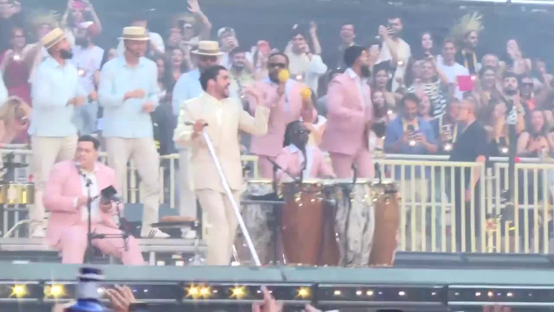 Bad Bunny se despide de Madrid tras convertir la capital en el ...