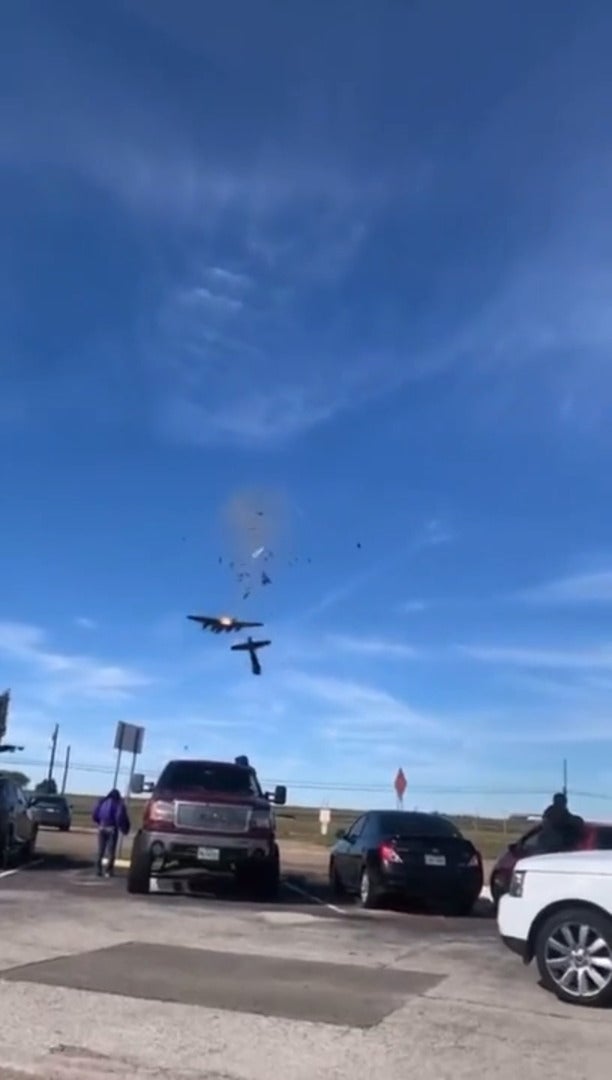 Seis muertos tras un choque entre dos aviones en Dallas | El Norte de Castilla