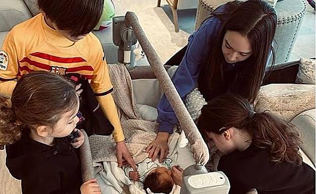 Andrés Iniesta comparte en Instagram una foto de sus cinco hijos juntos ...