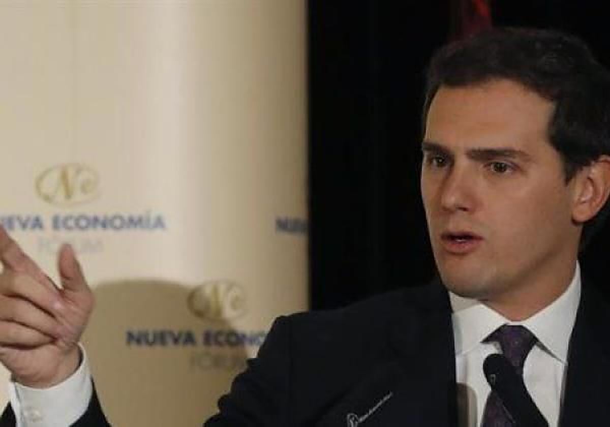 Albert Rivera recuerda a Malú lo enamorado que está con su nueva pareja ...