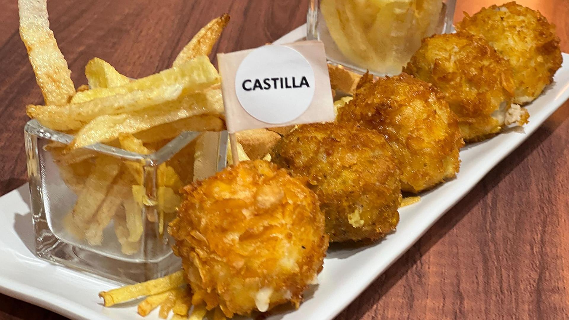 Un nuevo bar con una amplia variedad de croquetas en pleno centro de ...