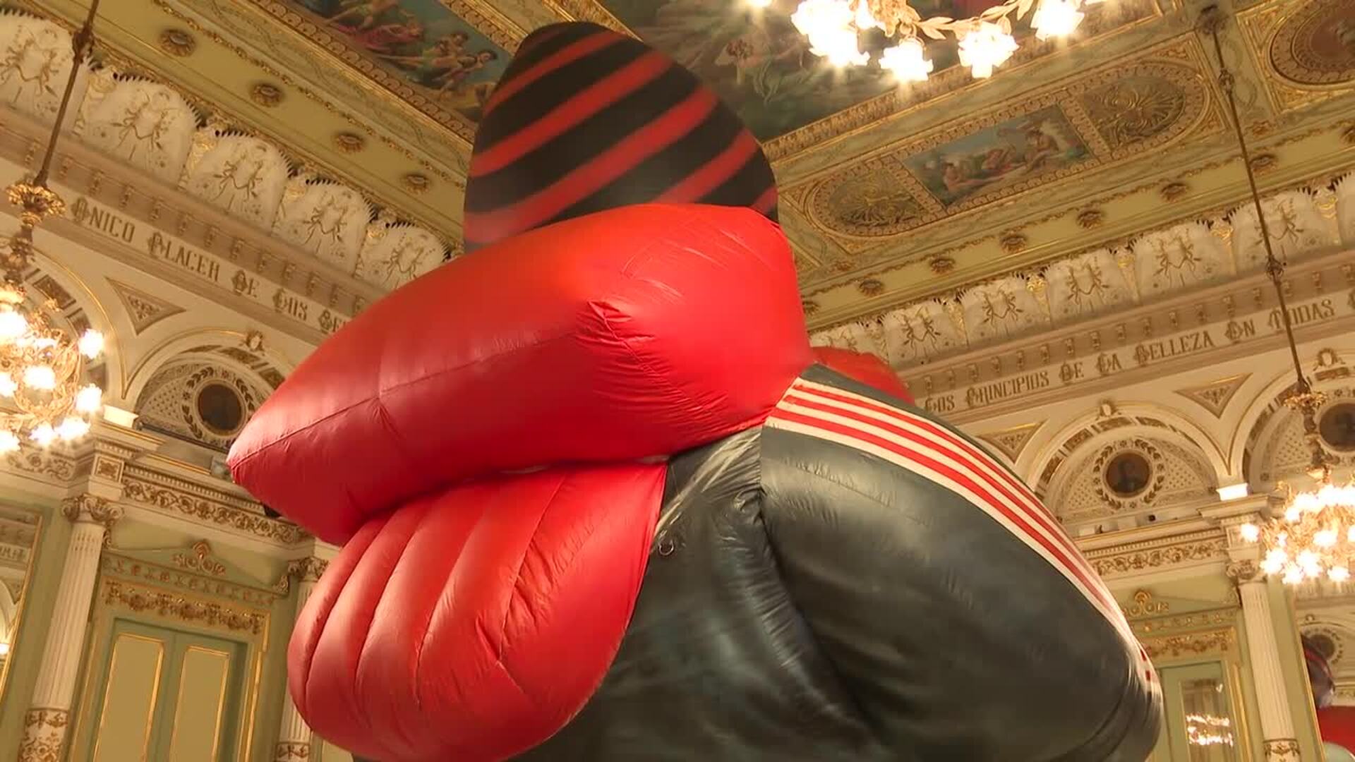 El Liceu presenta 'The Inflatable Refugee' de Schellekens & Peleman ...