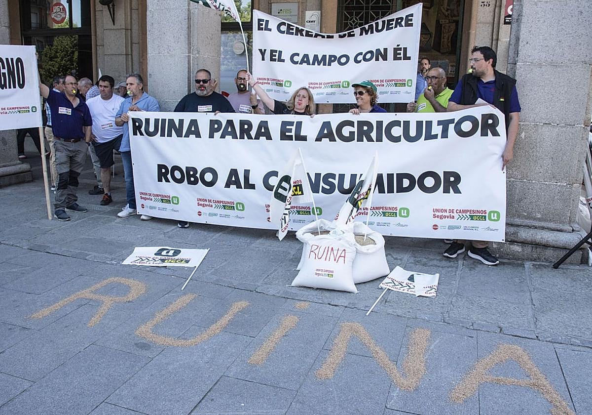 La ruina del cerealista: vender a precios de 2010 y comprar un 40% más ...