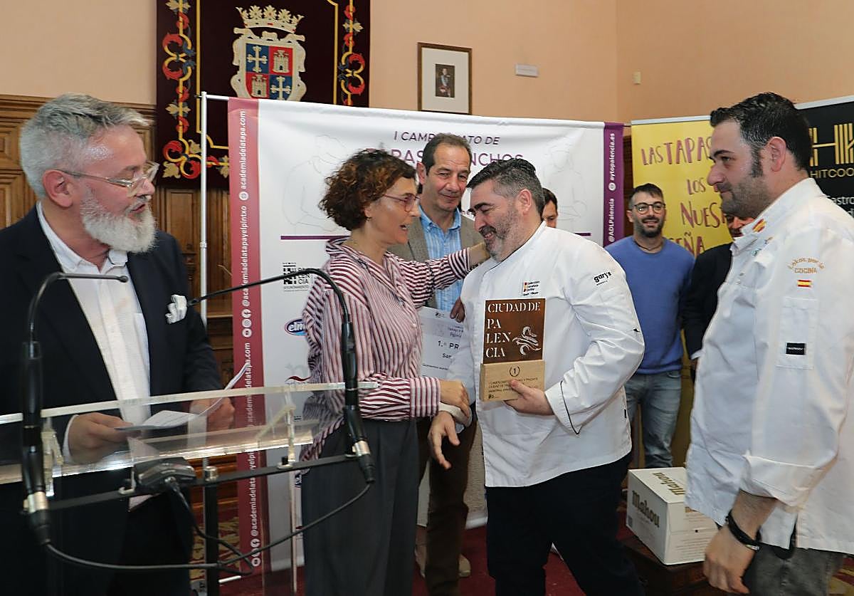 Alberto Villegas, del San Remo, ganador del Campeonato de Tapas de ...