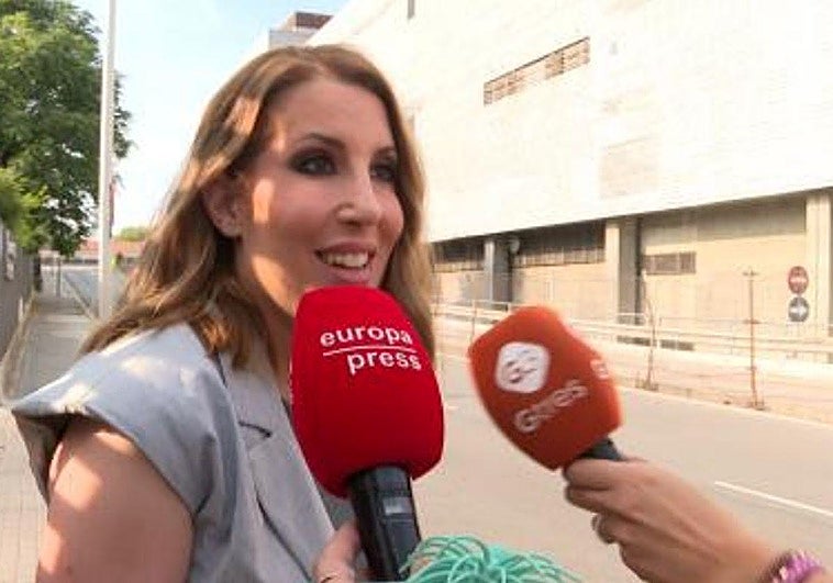 Xmater she is chill, sociable and eager to provide a good