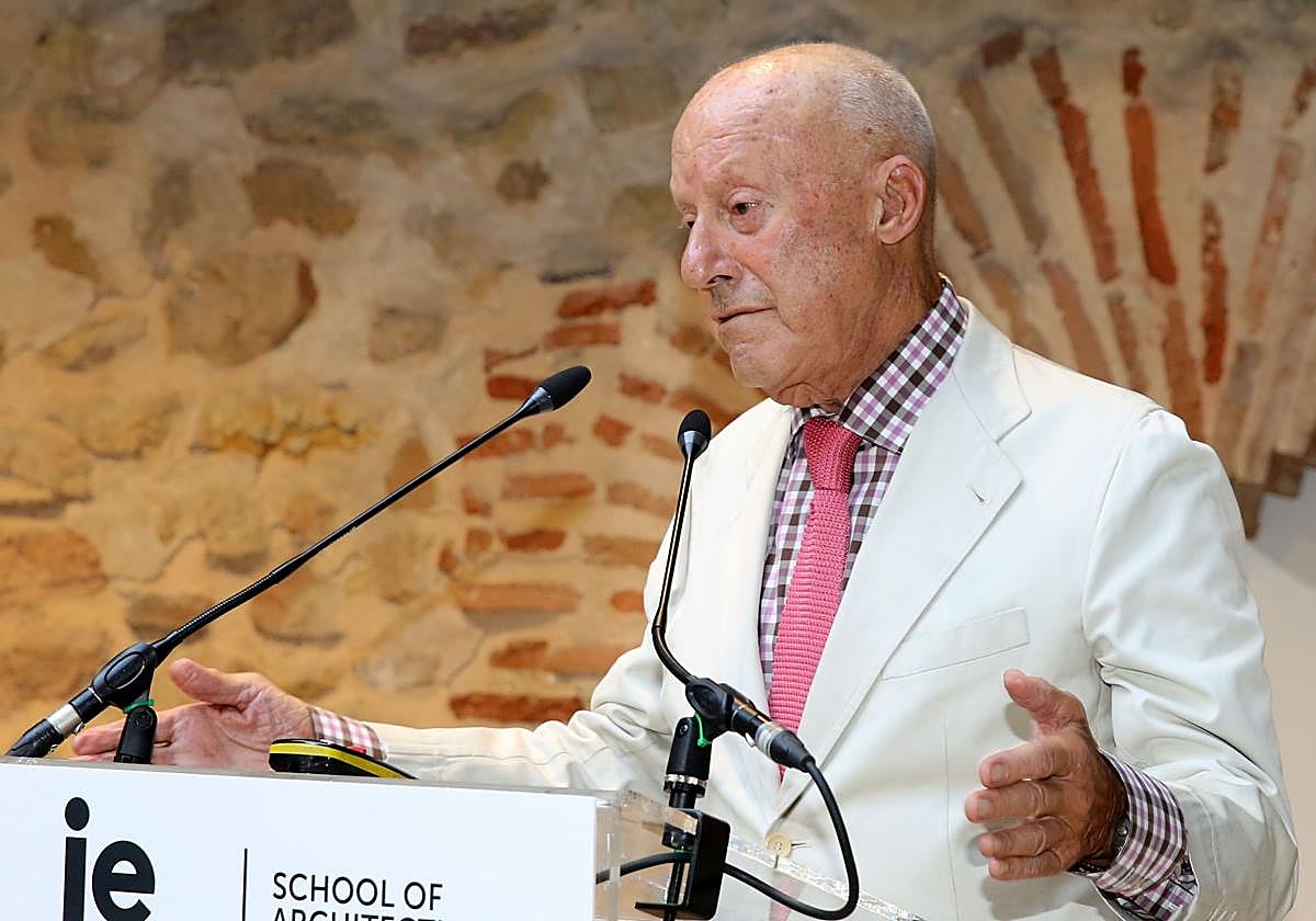 Norman Foster apadrina el nuevo campus: «El diseño tiene el poder de ...