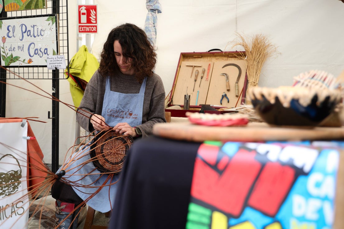 El mercado medieval y la feria del disco, en imágenes | El Norte de ...