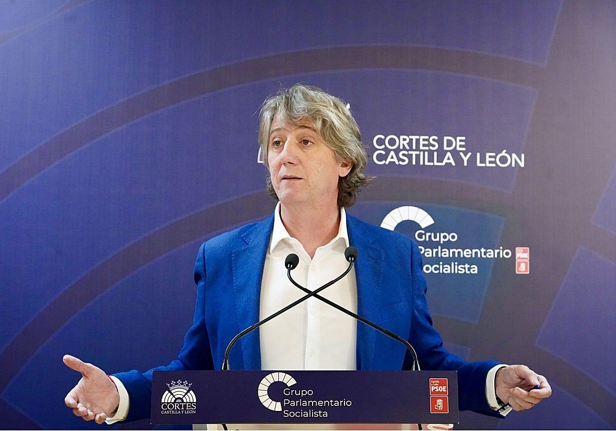 Castilla y León: El PSOE acusa a Mañueco de «tragar» por «su sillón ...