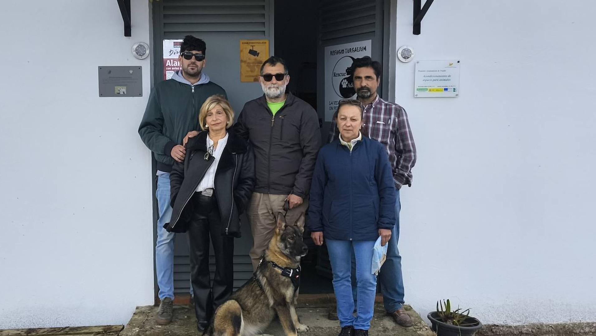 El refugio de animales pasa a llamarse 'Genaro Sánchez Peña' | Hoy