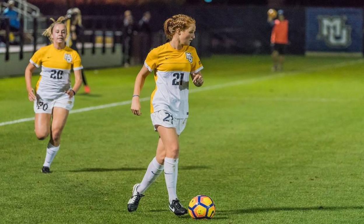 La delantera estadounidense Carrie Madden ficha por el Santa | Hoy