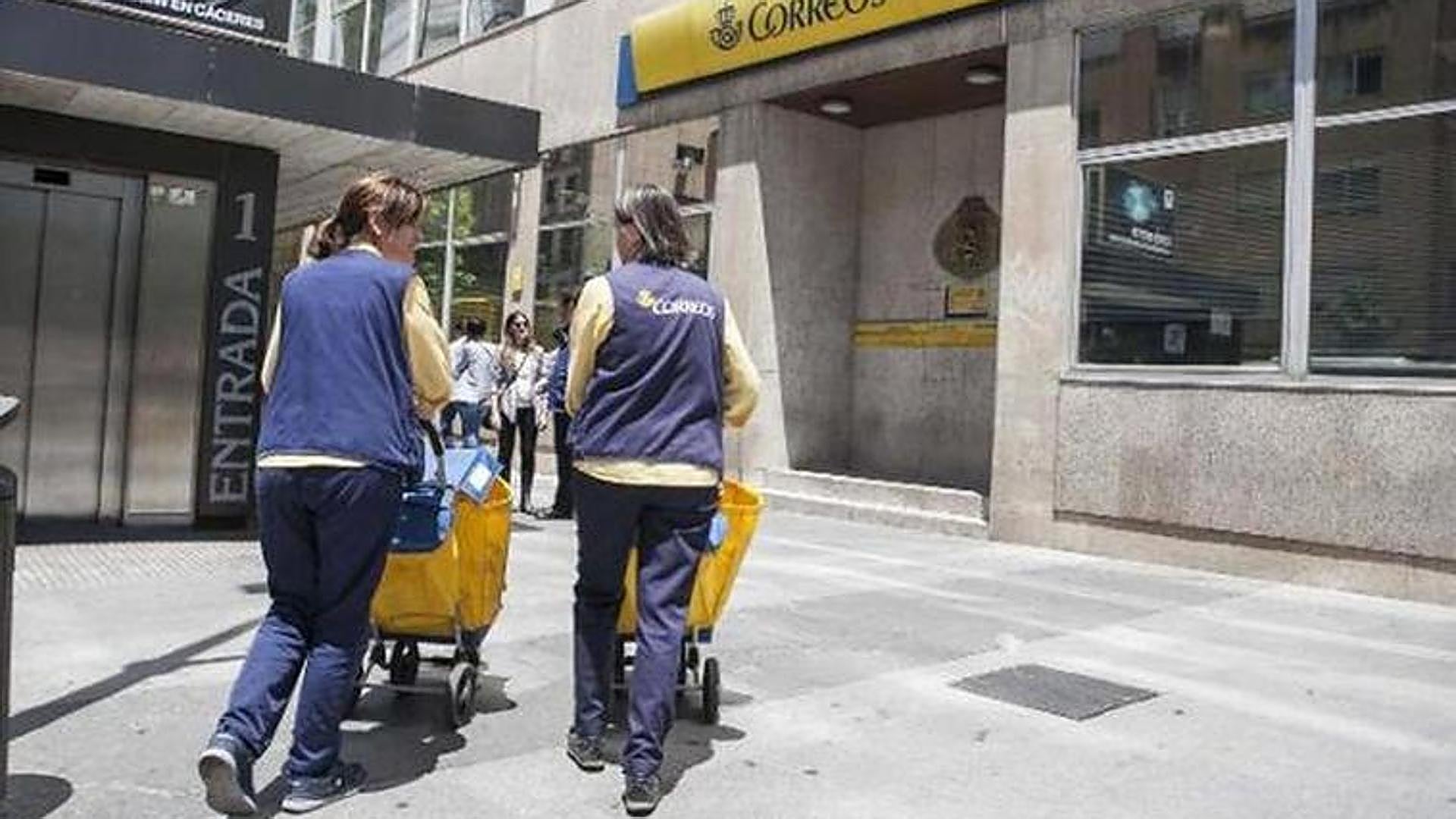 2.200 extremeños concurren a las oposiciones de Correos del domingo | Hoy