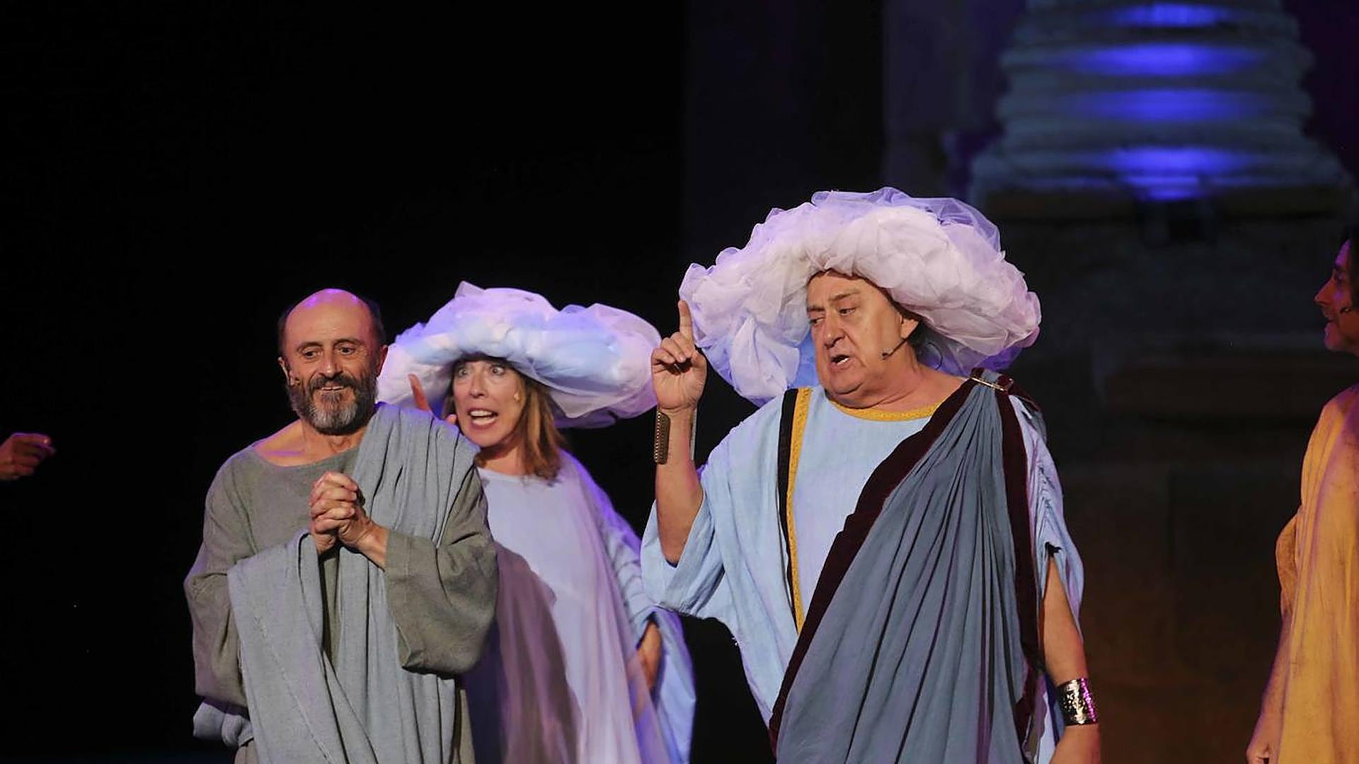 Las mejores imágenes de Las nubes de Aristófanes en el Teatro Romano | Hoy