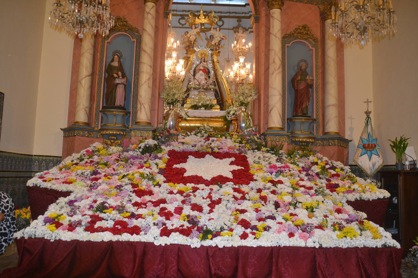 La ofrenda floral más grande de los últimos años | Hoy