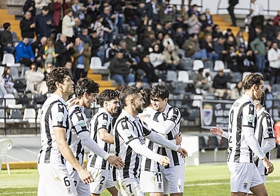 El Badajoz busca el playoff en Gévora | Hoy