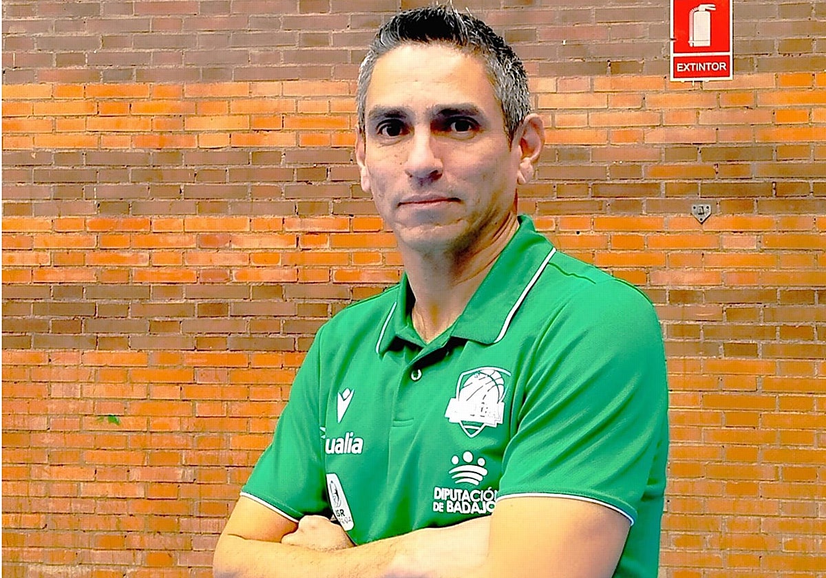 Alexander Carrillo, reconocido como mejor entrenador del mes de marzo | Hoy