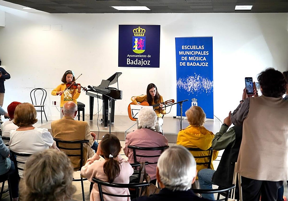 Las Escuelas de Música de Badajoz regresan a la Margen Derecha después ...