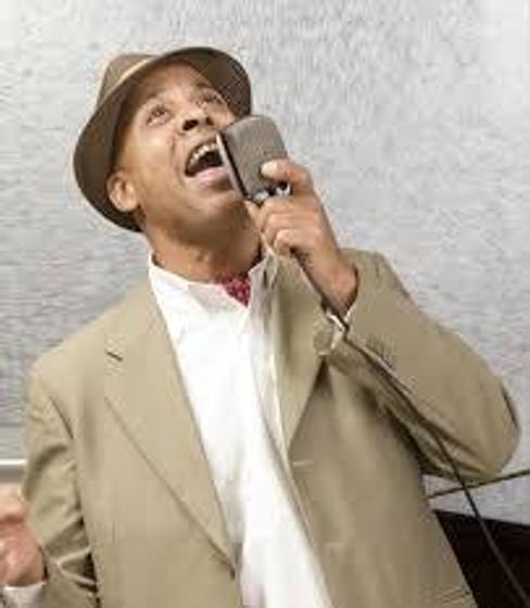 Randy Greer actúa esta noche en los jardines del Museo Pedrilla | Hoy