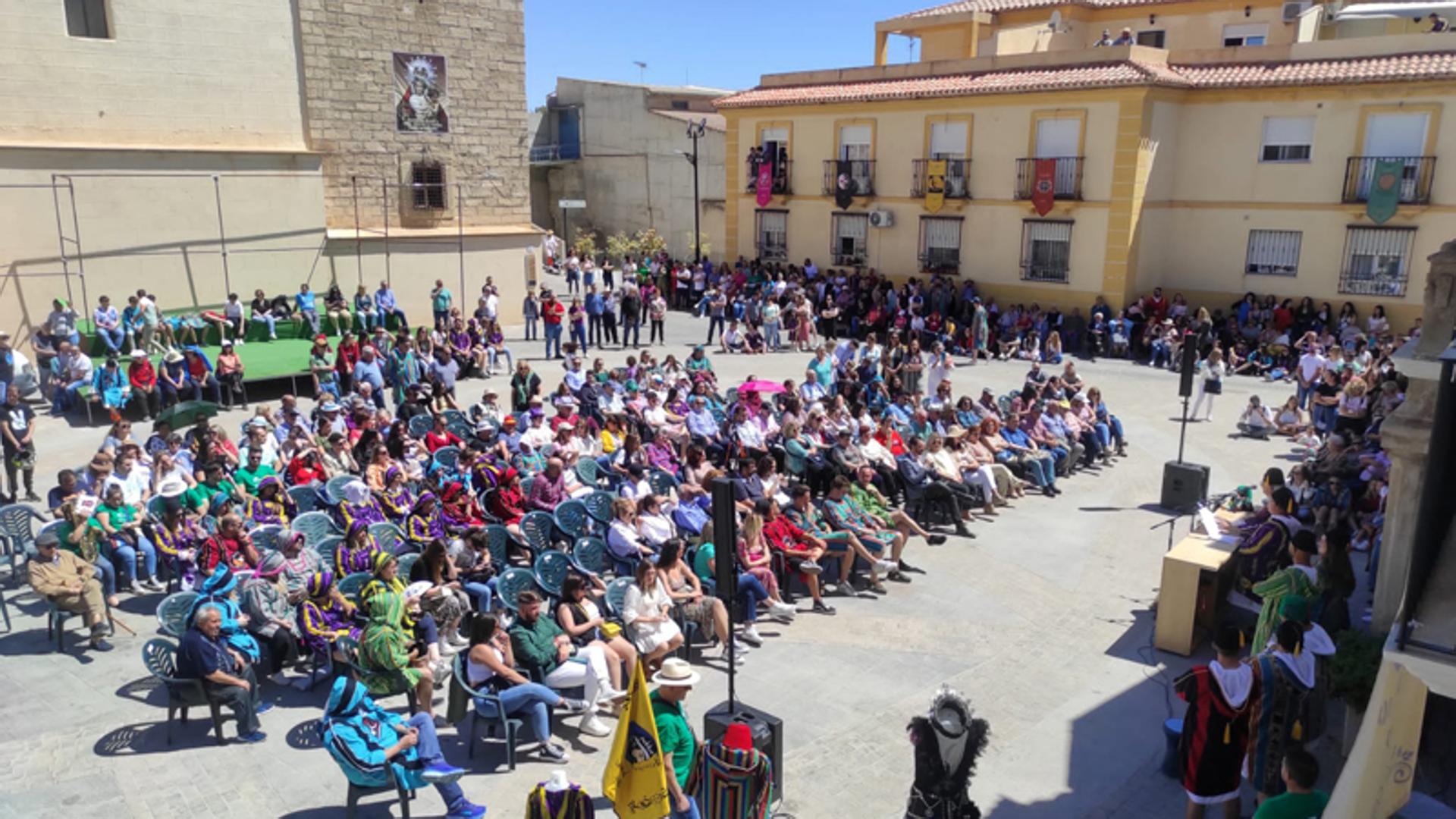 Los Pakkos del Guardal pregonan las fiestas de Moros y Cristianos de ...