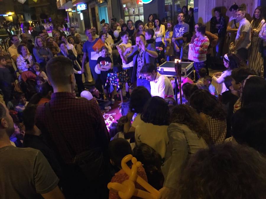 Fotos: Loja se vuelca con su IV 'Noche en blanco' | Ideal