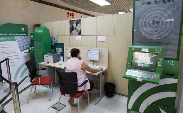El Paro Baja En Almería En 755 Personas Ideal