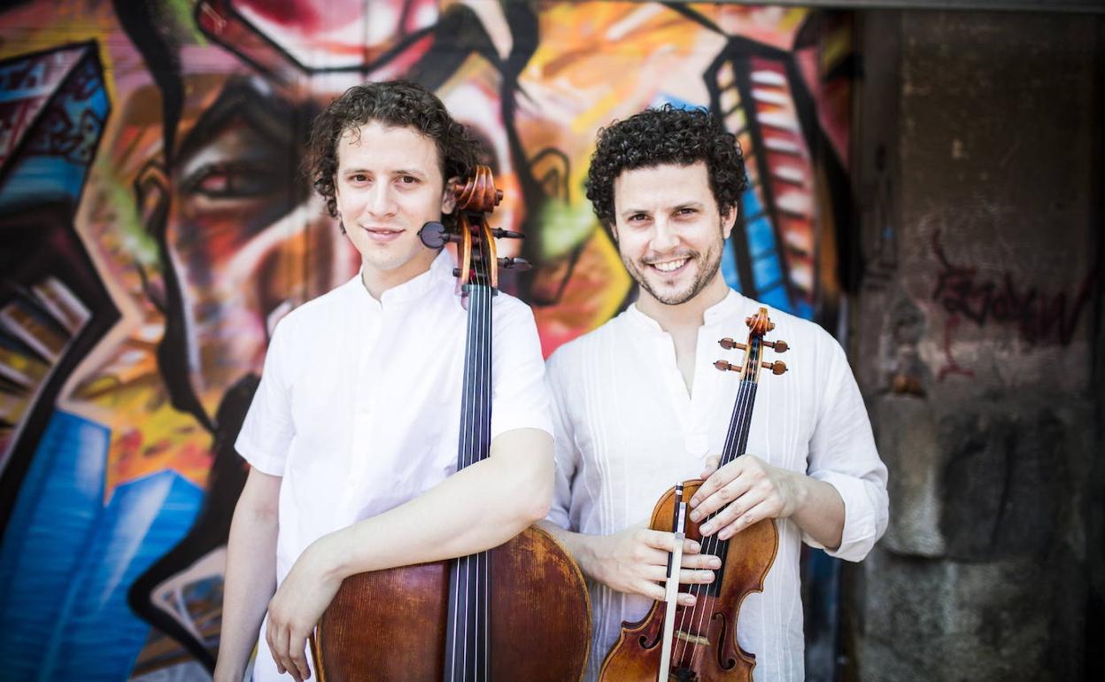 Los hermanos Martos, de la gran pantalla a las suites de Bach | Ideal